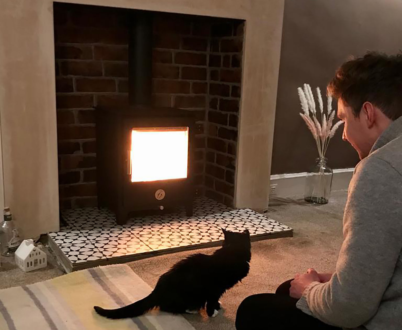 Looking back to move forward: a social and cultural history of heating ...